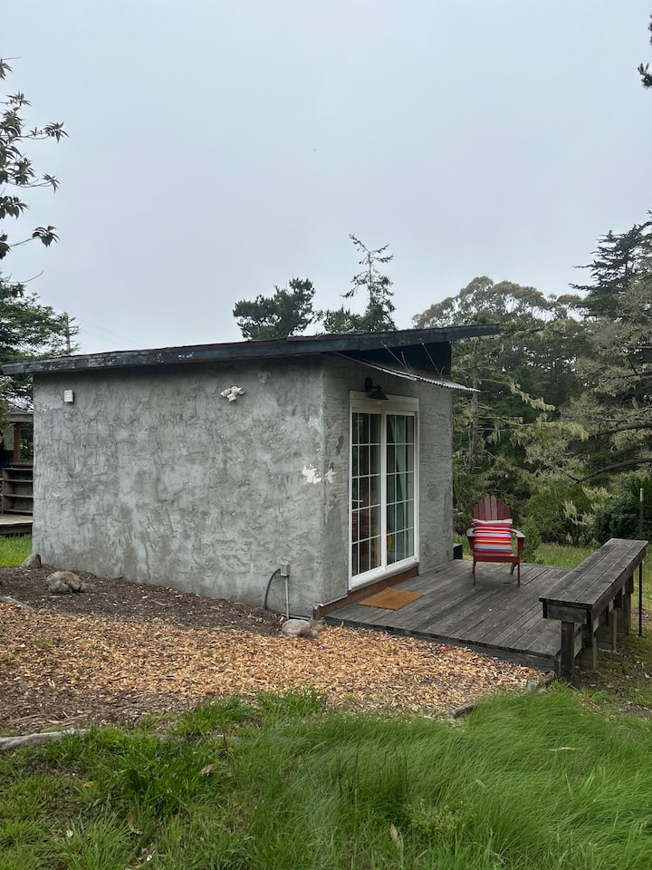 Coastal Tiny Retreat - Stinson Beach, CA