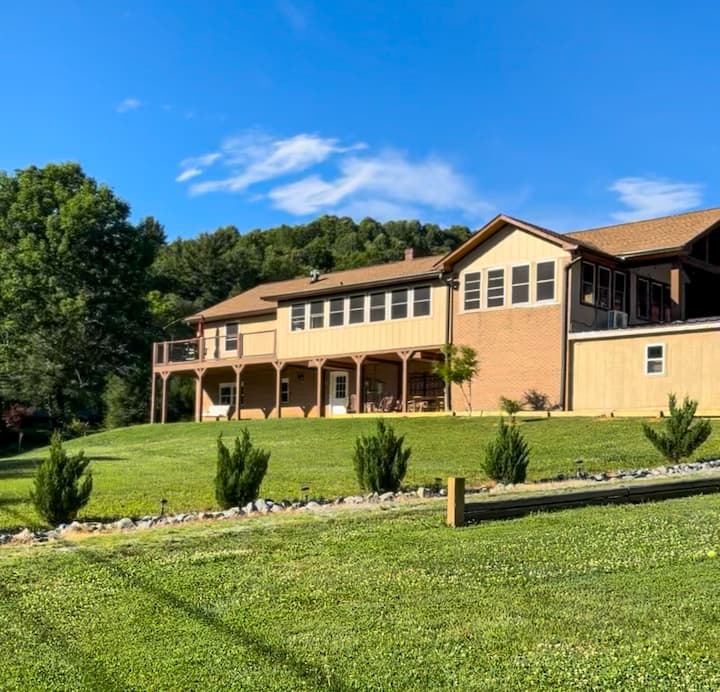 Walkout Apt In Boone - Catch & Release Pond - Boone, NC