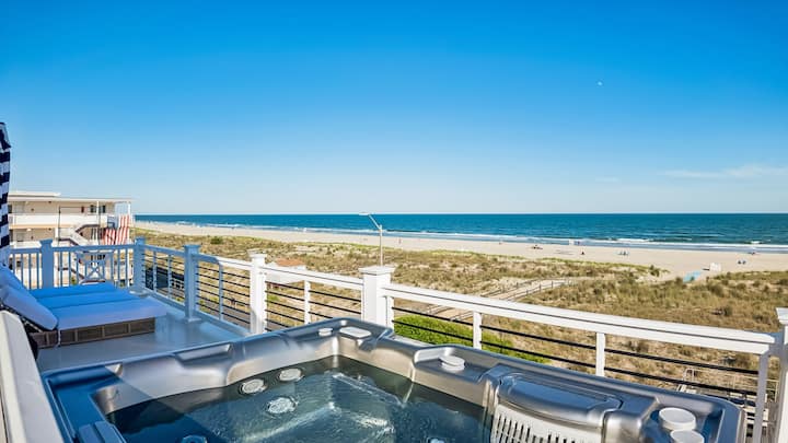 Stunning Oceanfront Retreat With Hot Tub & Gym - Ventnor City, NJ