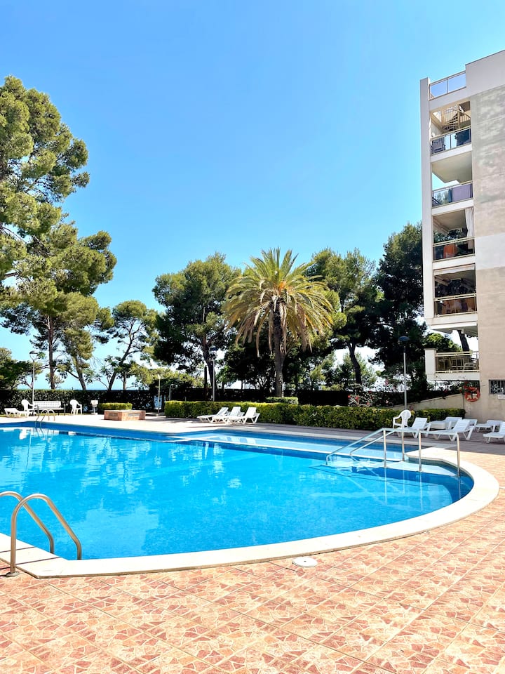 Family-friendly Apartment With Pool & Large Garden - タラゴーナ