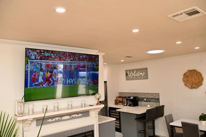 Modern 3br Retreat | Fire Pit • Pool Table • - Concord, CA