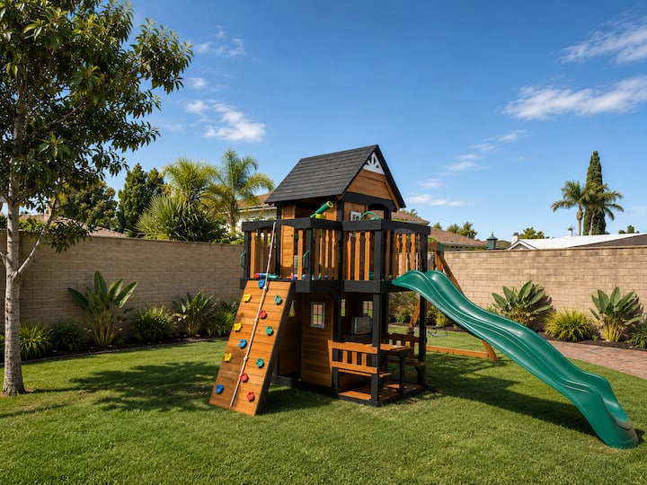 Fifa 2026 Big Backyard Chill Relax Family House - West Covina, CA