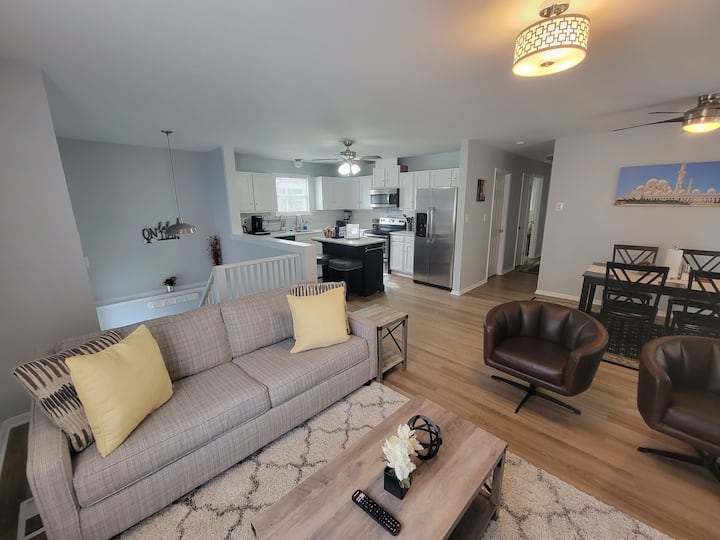 Pasadena 5br Retreat Perfect For Mid-term Groups - Pasadena, MD