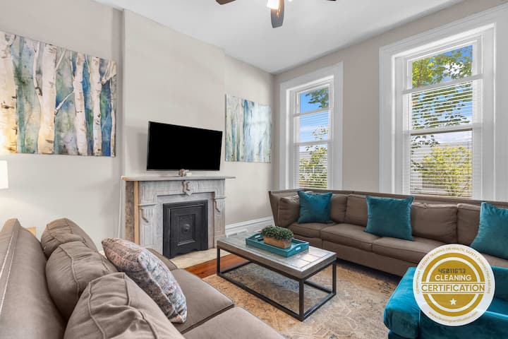 Charming Stl Home Near Attractions  Abodebucks - Saint-Louis, MO