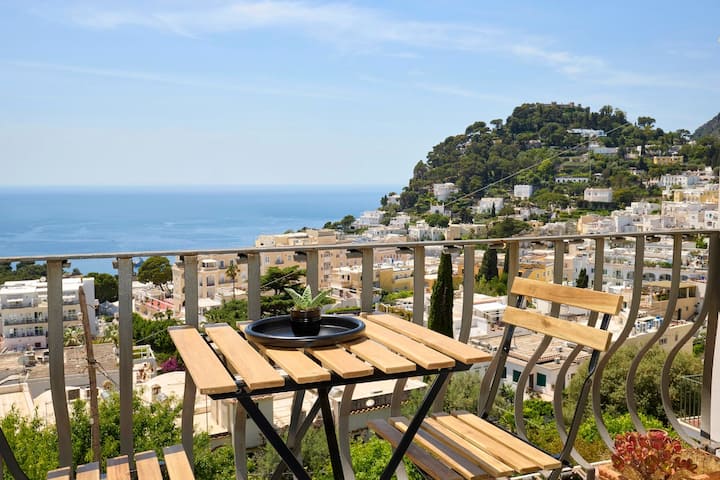 Spacious Home In Capri Ocean View Balconies - Capri