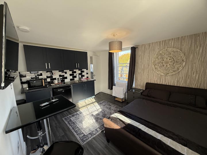 Middle Of The Road - Canterbury