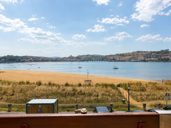 Piso Con Vistas Privilegiadas A La Playa Del Rosal - Comillas