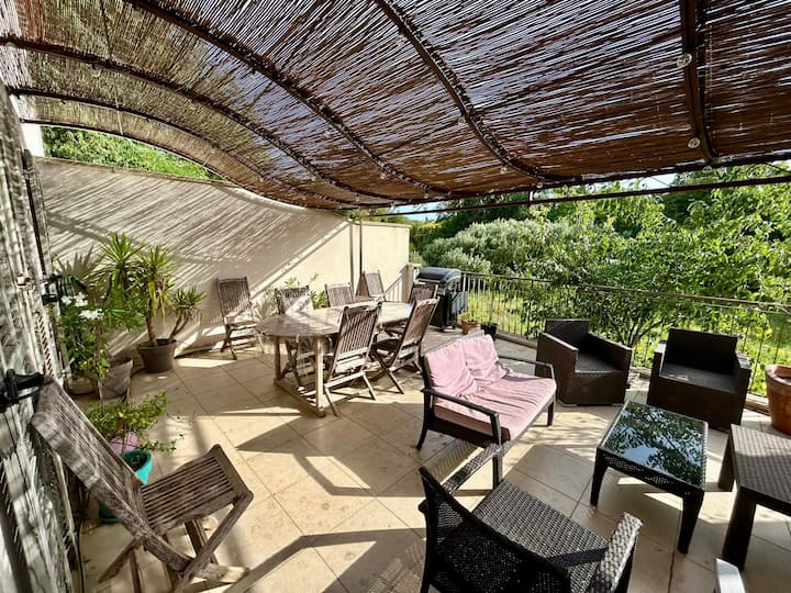 Jolie Maison Au Calme Avec Terrasse Ensoleillée - Miramas