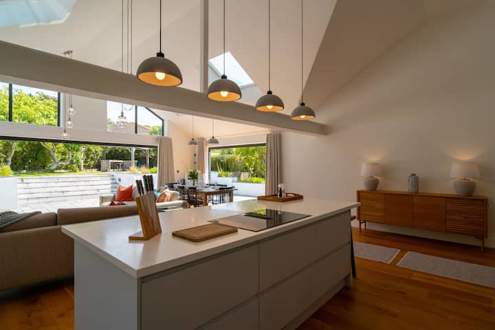 Number 10 - Modern Living With Sea Views - Croyde