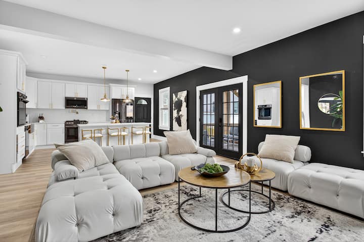 Modern Home - Norwood, MA