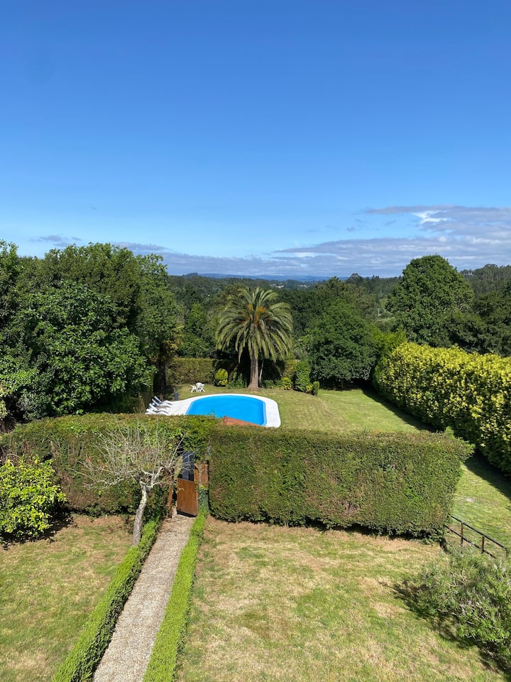 Cabañita Rústica Con Piscinas - Culleredo