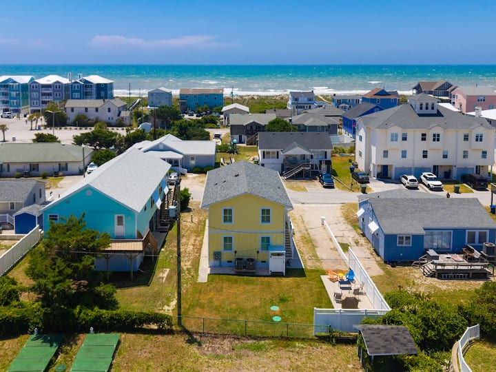 Updated Beach Duplex | Walk To Ocean | Sleeps 6-12 - Atlantic Beach, NC