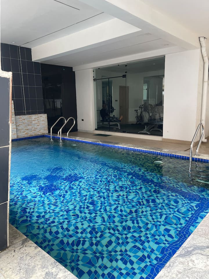 Tiny Studio Apartment With Pool And Gym - Lagos