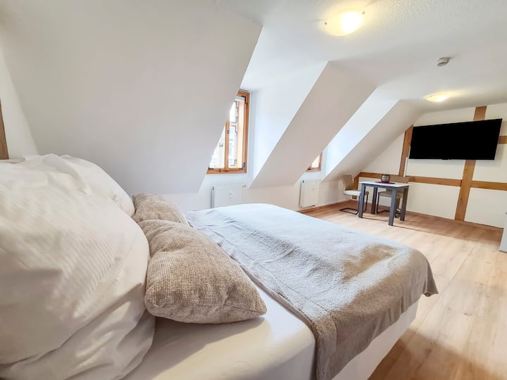 Helena | Altstadt-apartment Im Haus Von 1596 - Stadtroda