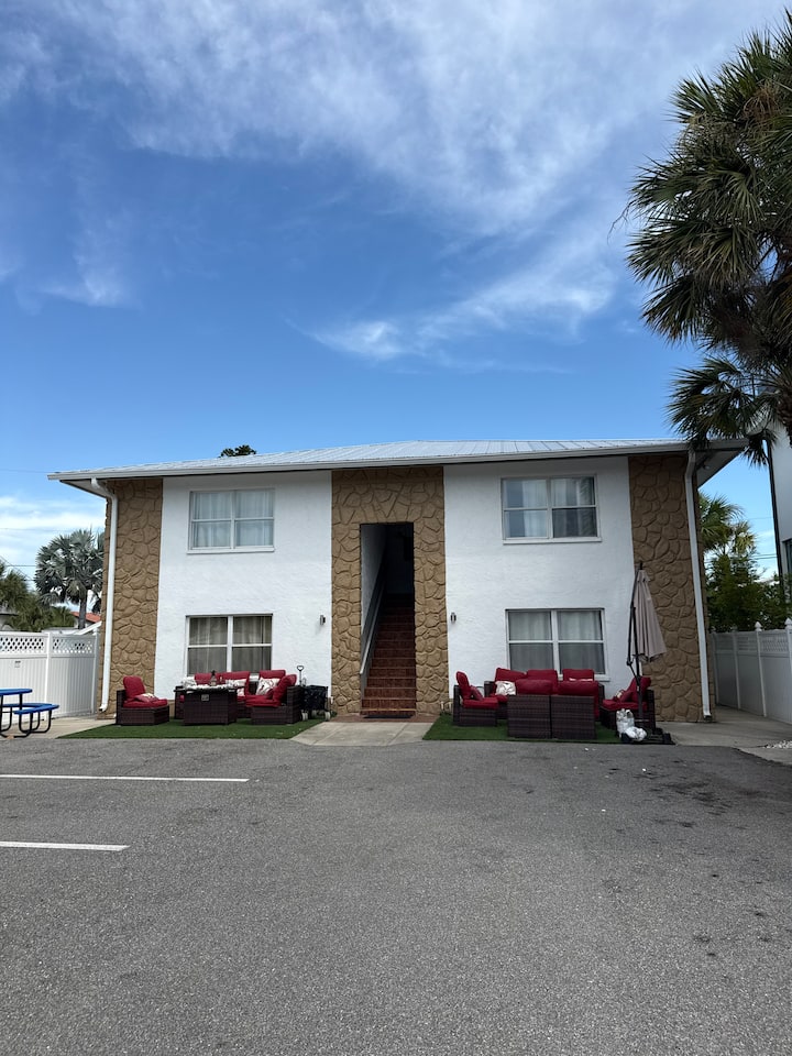 1r Lido Key - Steps To Beach, Walk To St. Armand's - Siesta Key, FL