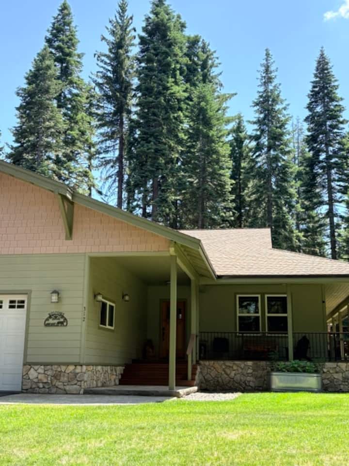 Two Bears Den At Lake Almanor West - Chester, CA