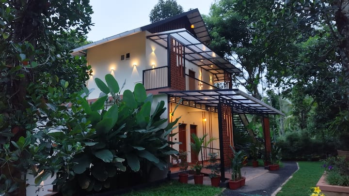 East Village Resort - Bandipur