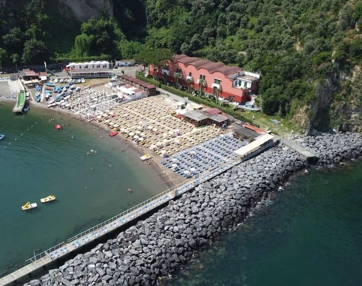 Onda Di Vico A Vico Equense Vicino Sorrento - Vico Equense