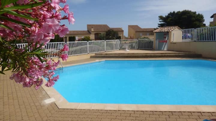 Charmant Studio Piscine Et Plage - Narbona