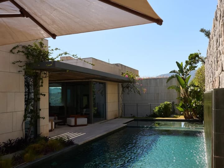 Ultra-luxury 4br Saota Villa On Private Peninsula - Yalıkavak