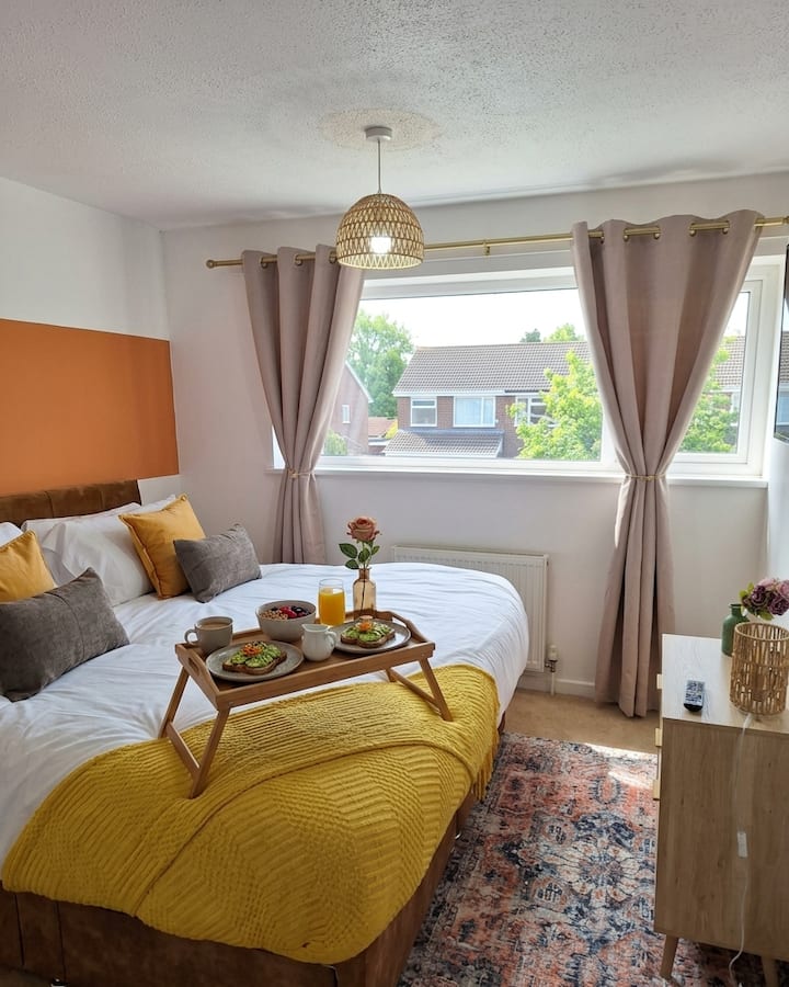 Long Stay Discounts|5br House|2 Baths|free Parking - Warwick