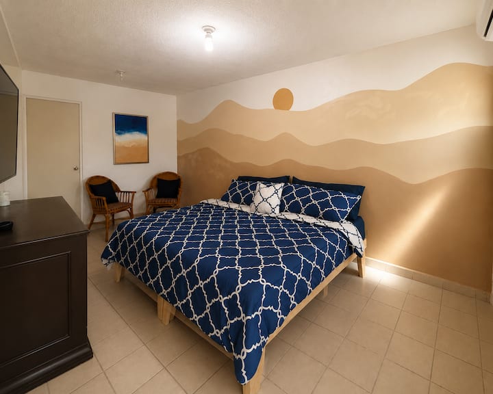 Affordable Studio With Local Art - San Carlos Nuevo Guaymas