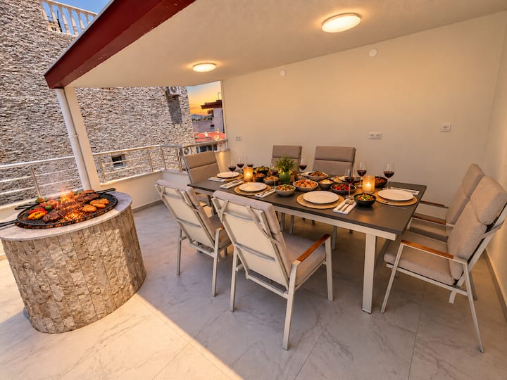 Kusadasi - Kadınlar Denizi'nde Premium Teras Daire - Kuşadası
