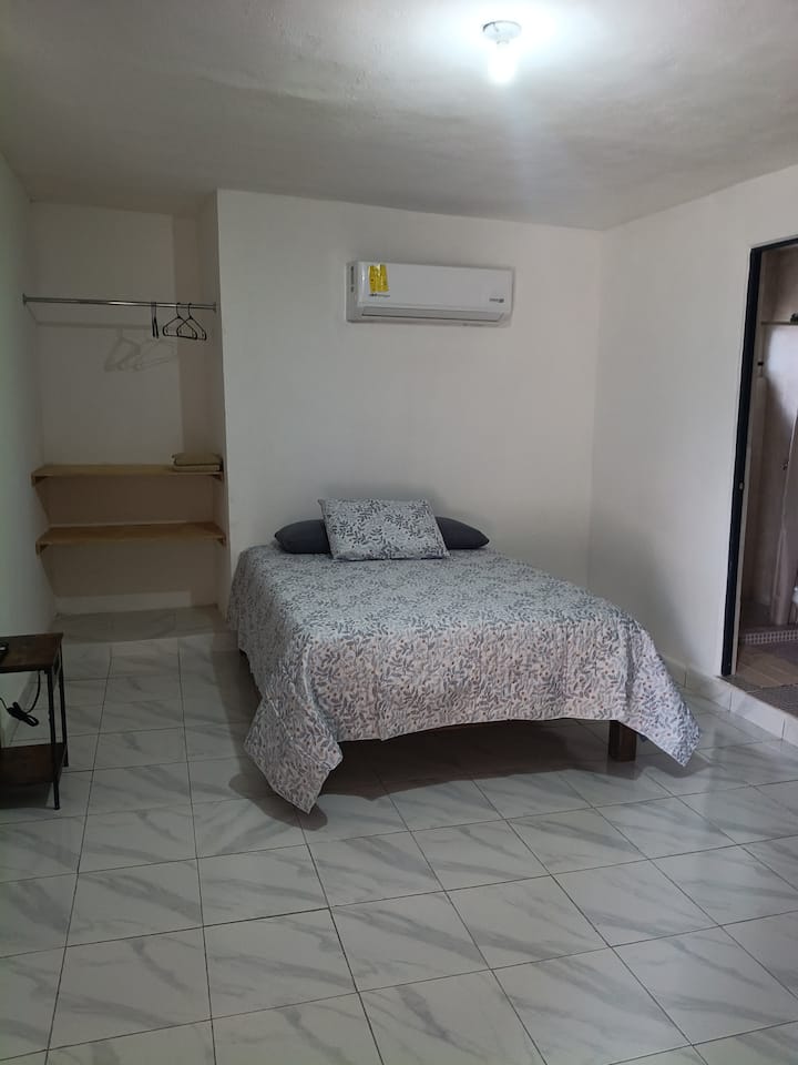 Cuarto Privado Con A/c Ideal Para Trabajadores - Monterrey