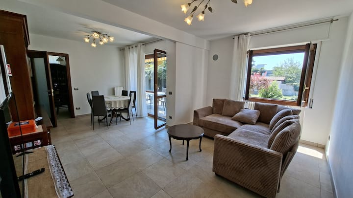 Large Apartment With Garden - Lake Maggiore