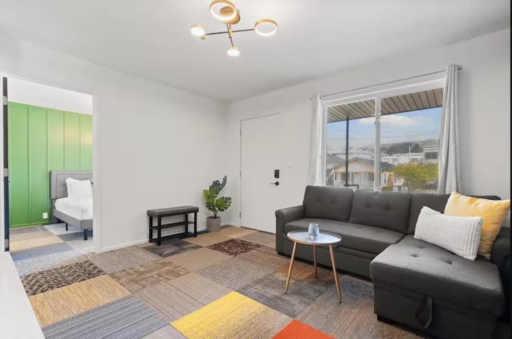 -Entire 2br/1bath Unit In South San Francisco - South San Francisco, CA