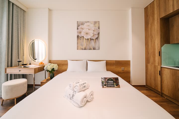 Luxury Studio For Long Stay | Free Wash+dryer+park - Vietnam