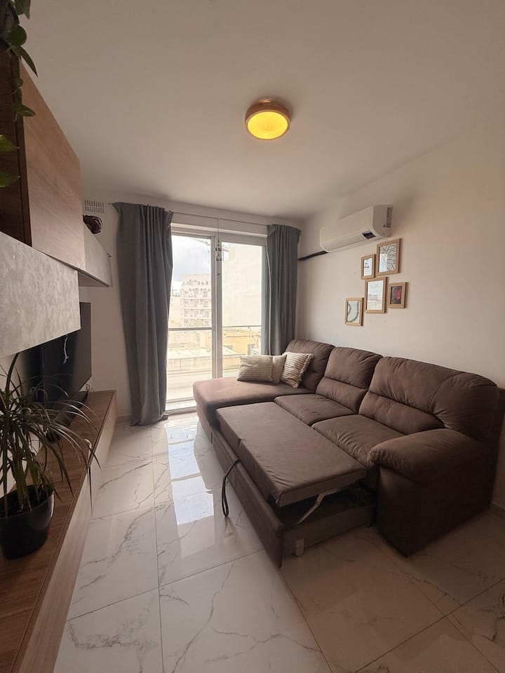 Cozy 1 Bedroom Apartment In Pieta - Malta