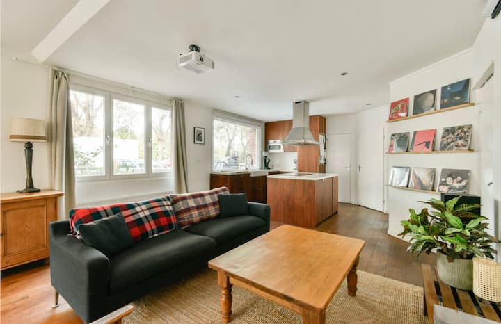Bright Accessible Erasmuspark Apartment - Amsterdam