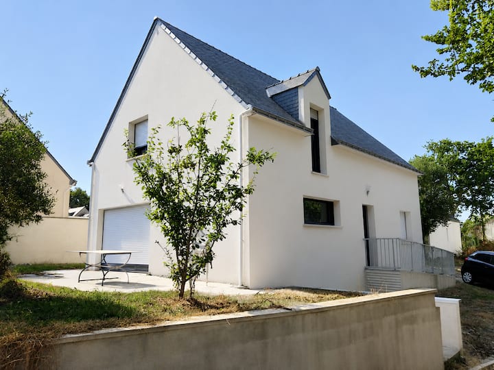 Maison Avec Terrasse Et Jardin, Animaux Acceptés - Damgan