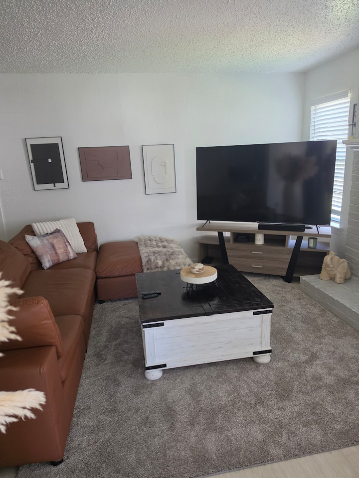 Cozy, Quiet, Private! - Carrollton, TX
