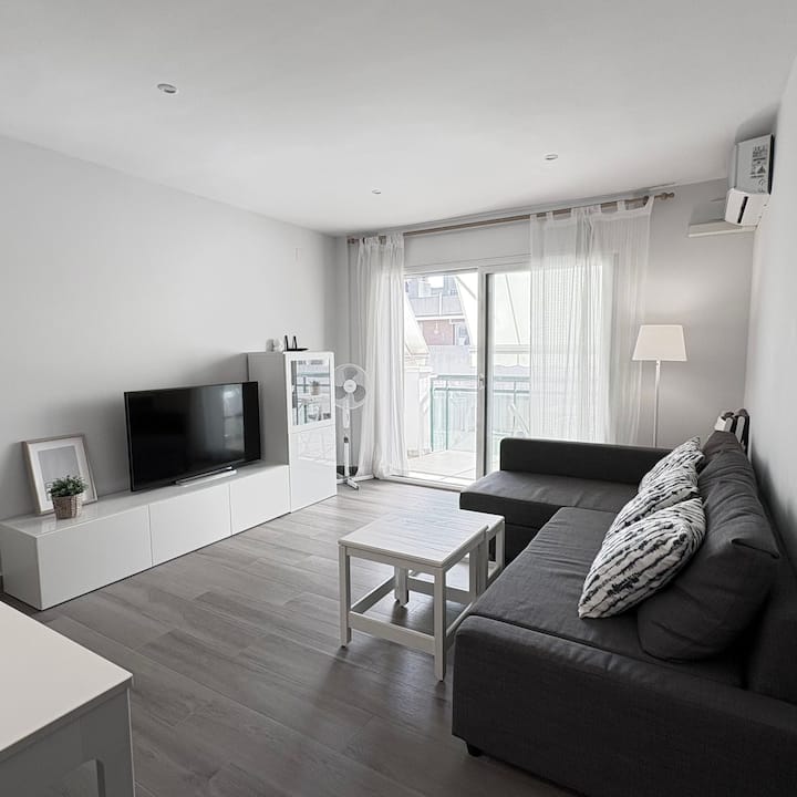 Lovely Apartment - Cambrils