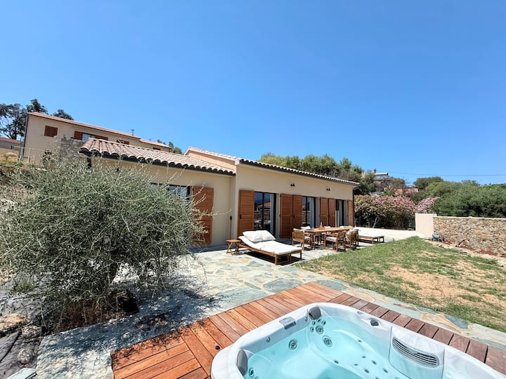 Villa Neuve à Louer Avec Jaccuzzi, Désert Agriates - Saint-Florent