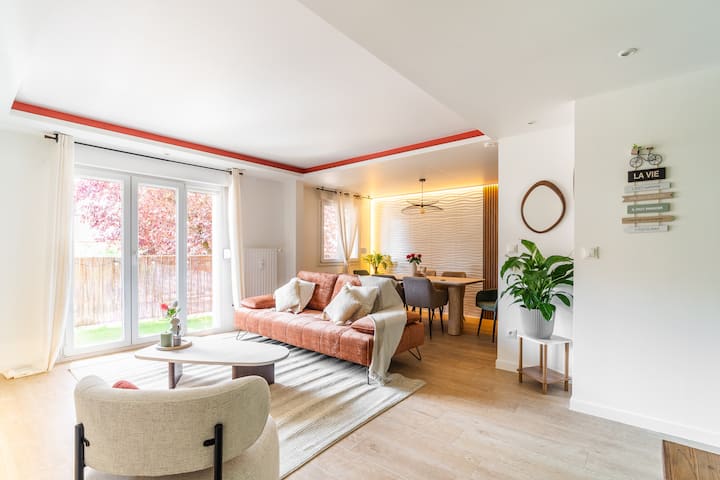 Strasbourg. Appartement Moderne & Cosy. 2 Parking. - Strasbourg