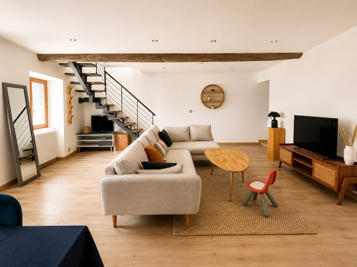 Maison Avec Jardin à Proximité Du Port Et Gare. - La Rochelle