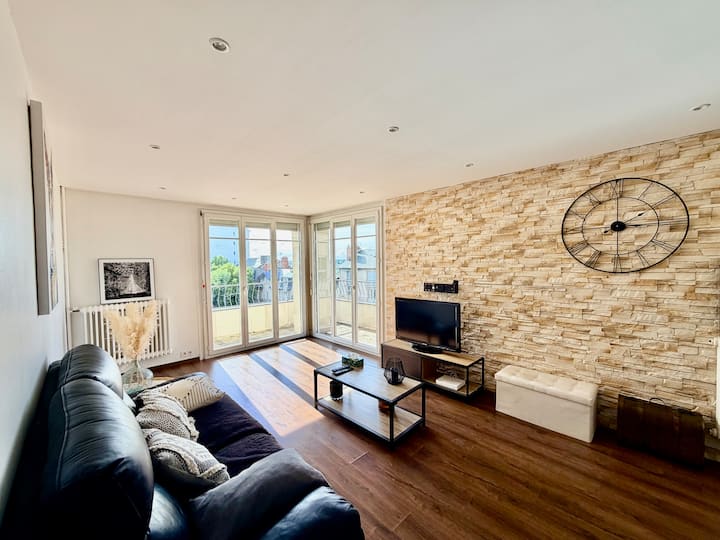 Appartement Lumineux - Vue Cathédrale - 2 Chambres - Rodez