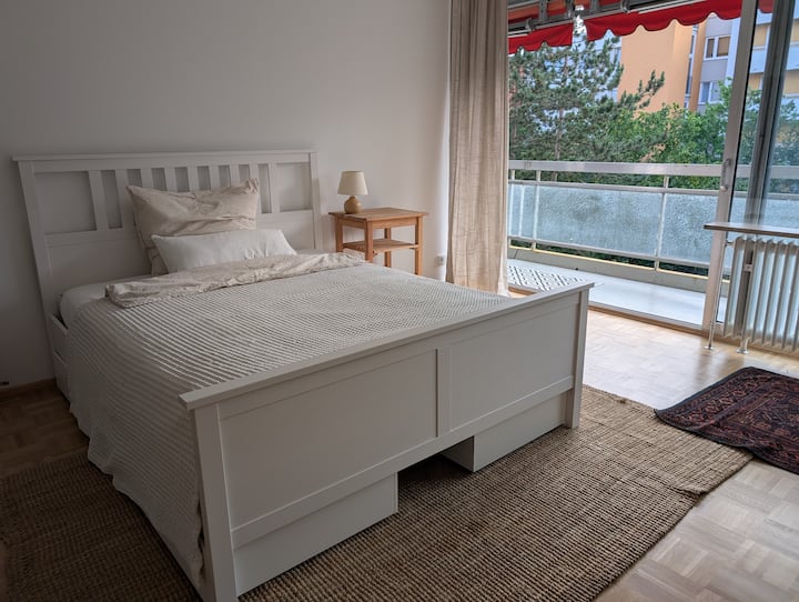 Cozy Apartment Near U5 - Feldkirchen