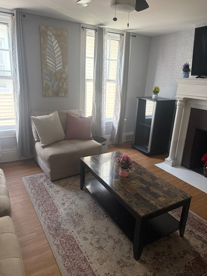 Spacious 4br Near Elmwood Village - Crystal Beach