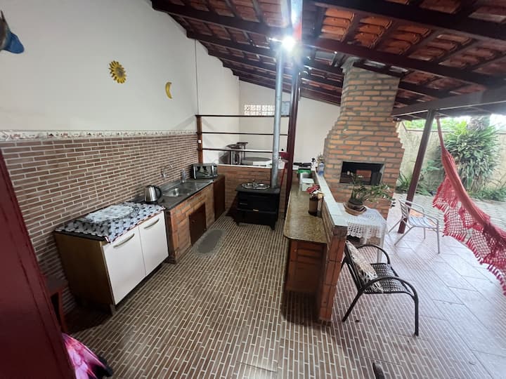 Casa Espaçosa, Simples E Aconchegante. Centro. - Navegantes