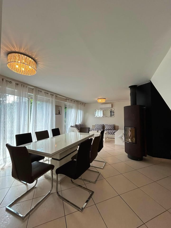 Loft Spacieux Et Confortable - Annecy