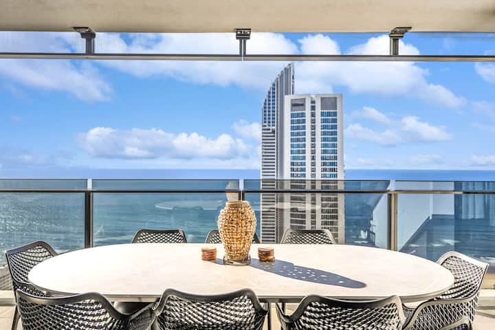 Luxury Sky Home | Ocean Views | Sleeps 10! - Surfers Paradise