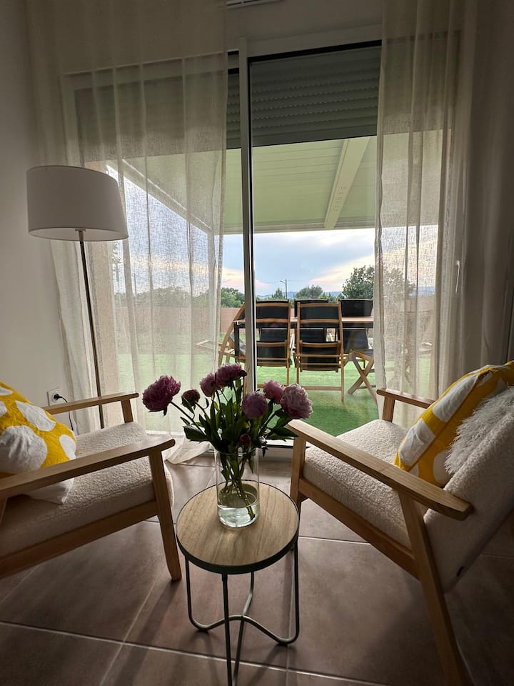 Le Calme Proche Des Plus Beaux Lieux Touristiques - Apt