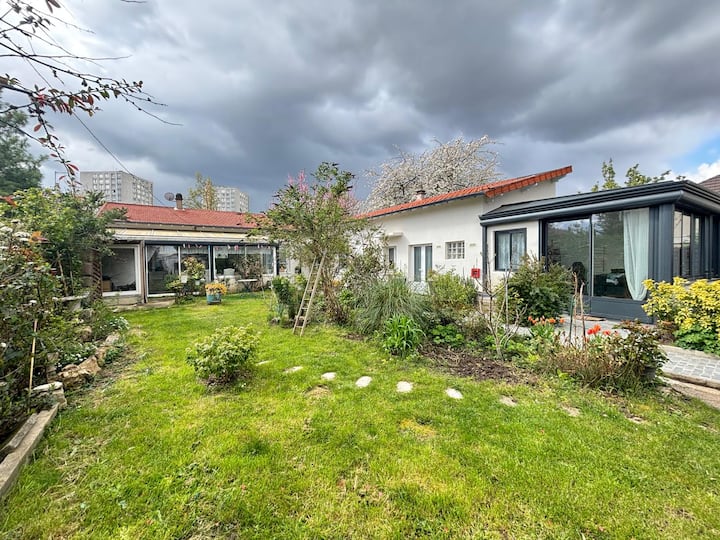Maison Avec Jardin, Jacuzzi Et Parking Gratuit - Marne-la-Vallée