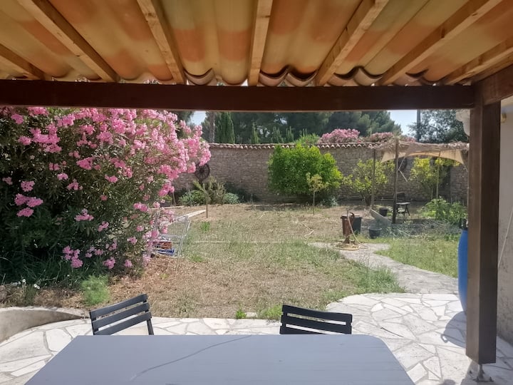 Chambre Au Calme Dans Un Esprit De Provençe - Bandol