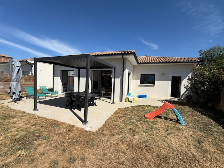 Séjour Détente Dans Une Maison Contemporaine - Port-Saint-Père