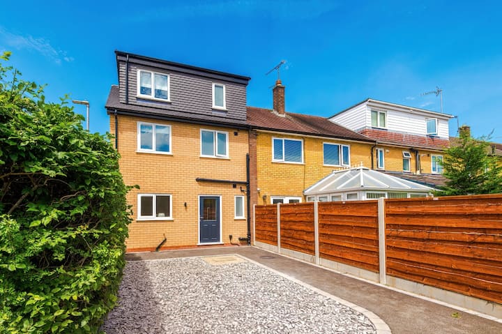 Stylish New Build Near Wilmslow Sleeps 7 - 메이클즈필드